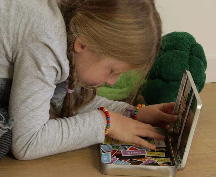 My Feelings Box for Young People's Emotional Development and Intellige ...